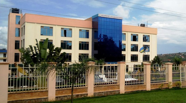 Bugesera: Umwanda watumye ba gitifu 3 b'imirenge bahagarikwa